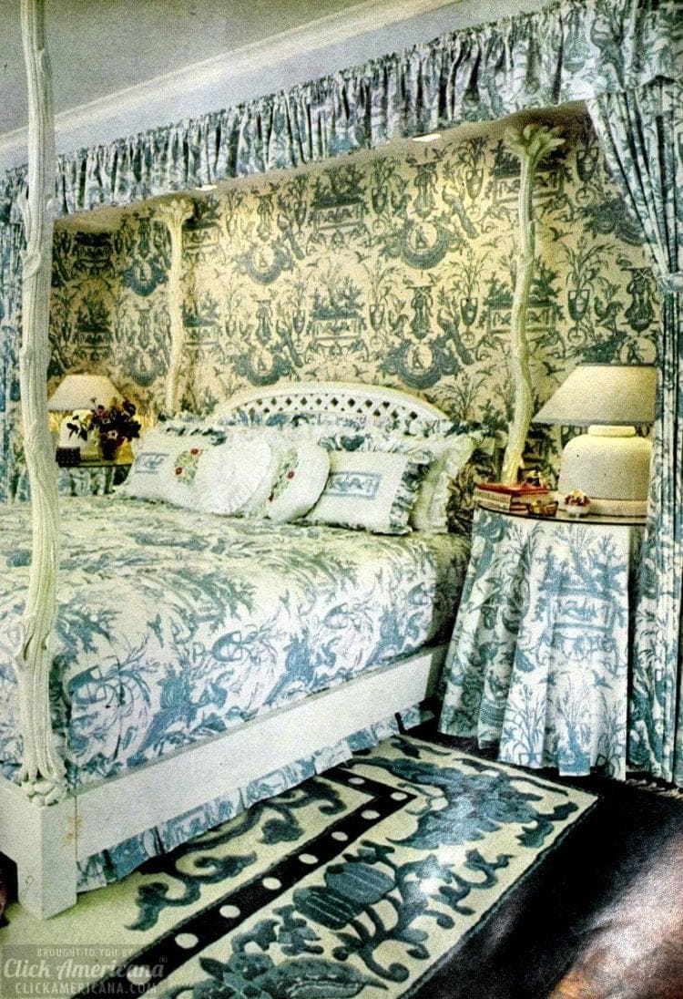 See 80 beautiful vintage canopy beds - Click Americana